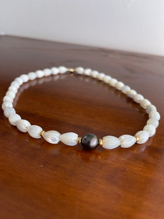 Hawaiian Pikake Tahitian pearl beaded choker necklace – Le'ahi Gifts Hawaii