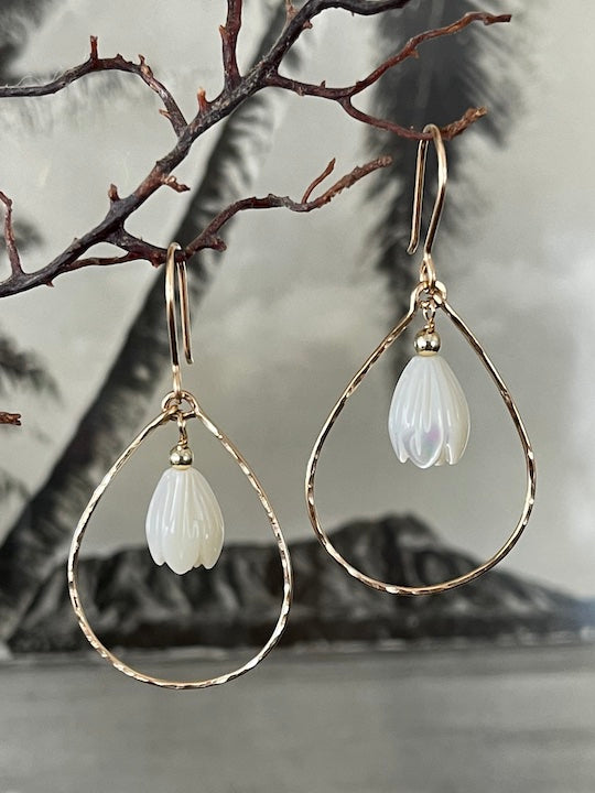 Hawaiian Pikake teardrop hammered Hoop earrings – Le'ahi Gifts Hawaii